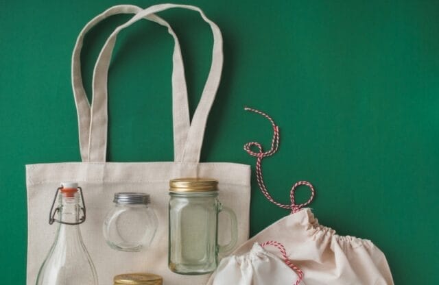 7 Steps to Start Living a Plastic Free Life